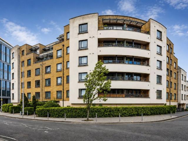 Stanley Road, Woking, Surrey GU21, 2 bed flat to rent, £1,600 pcm | PrimeLocation