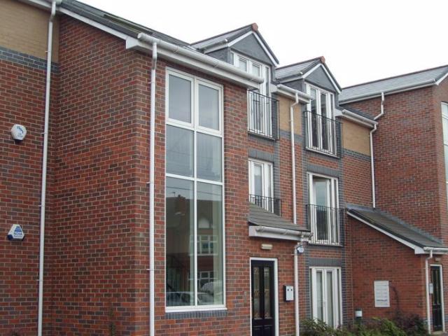Stanley Road, Walkden, Manchester M28, 2 bed flat to rent, £875 pcm | PrimeLocation