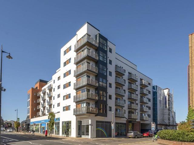 Stanley Road, Wimbledon, London SW19, 1 bed flat to rent, £3,684 pcm | PrimeLocation