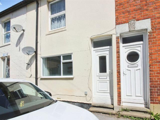 Stanley St, Reading RG1, 3 bed terraced house to rent, £1,550 pcm | PrimeLocation