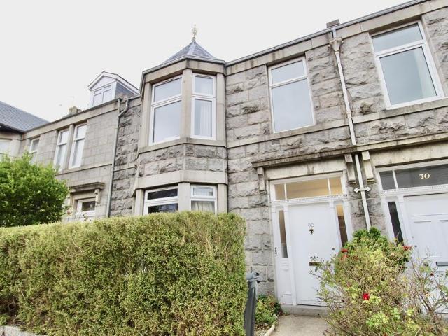 Stanley Street, Top Floor, AB10 3 bed flat to rent £1,195 pcm £276 pw