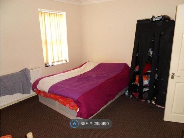 Stanley Street, Luton LU1, 2 bed maisonette to rent, £1,350 pcm | PrimeLocation