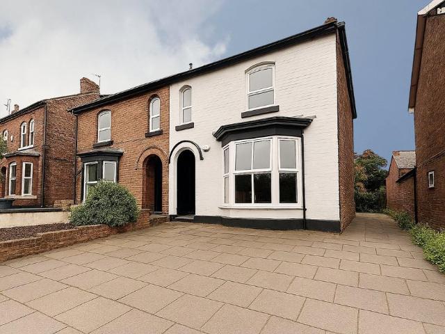 Stanley Street, Ormskirk L39 6 bed apartment to rent £3,300 pcm £762 pw