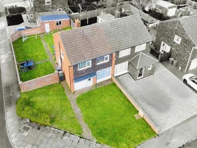 Stanmore Crescent, Luton, 3 Bedroom Semi detached