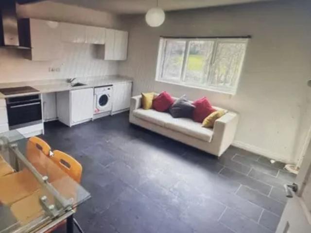 Stanmore House3, Stanmore Road, Birmingham, B16 9TB, United Kingdom | 2 bed apartment for rent #113833448 | Rentberry