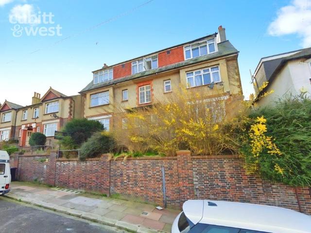 Stanmer Park Road, Brighton, BN1 2 bed flat to rent £1,450 pcm £335 pw