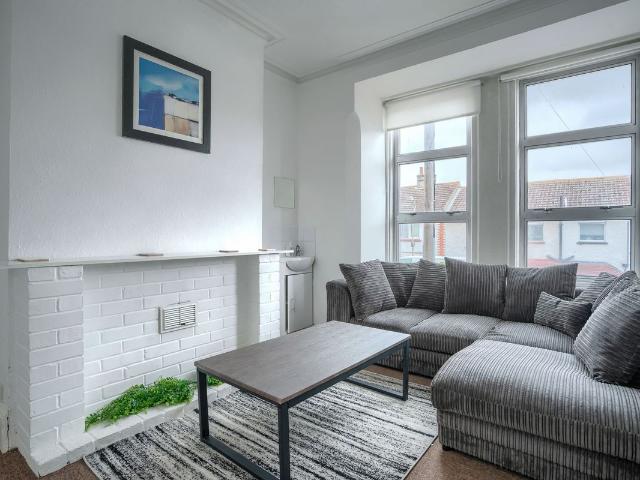 Stanmer Park Road, Brighton BN1, 6 bed property to rent, £3,100 pcm | PrimeLocation