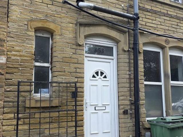 Stanningley Road, Pudsey LS28, 2 bed flat to rent, £750 pcm | PrimeLocation