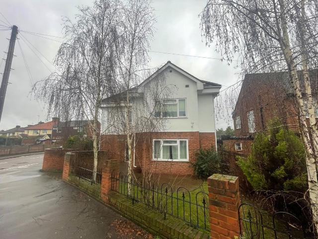 Stanstead Road, Hoddesdon EN11, 1 bed flat to rent, £1,250 pcm | PrimeLocation