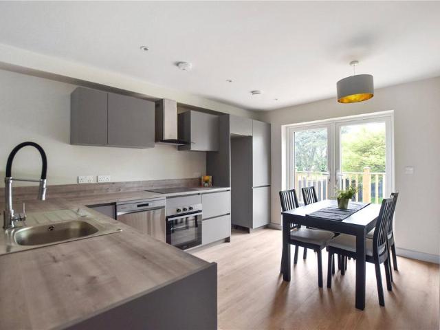 Stansted Crescent, Bexley, Kent, DA5 3 bed bungalow to rent £2,450 pcm £565 pw