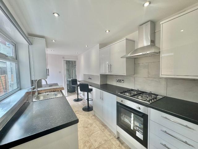 Stansted Road, Southsea PO5, 2 bed property to rent, £1,400 pcm | PrimeLocation