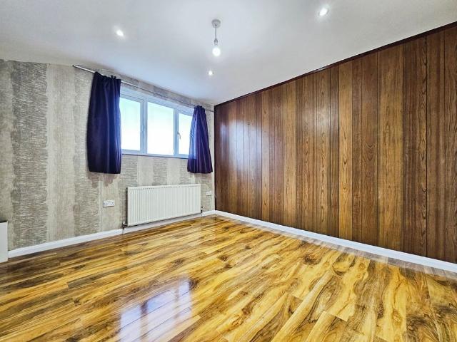 Stanwell Road, Ashford, Surrey, TW15 3ER