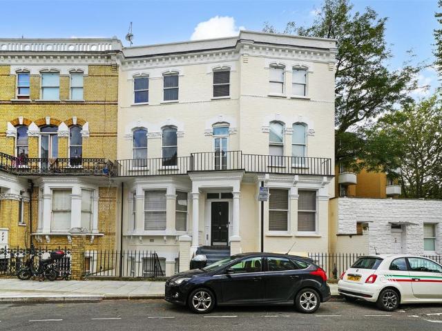 Stanwick Road, London W14 Studio to rent £1,733 pcm £400 pw