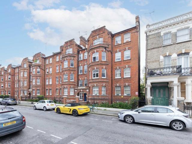 Stanwick Road, West Kensington W14, 3 bed flat to rent, £3,700 pcm | PrimeLocation