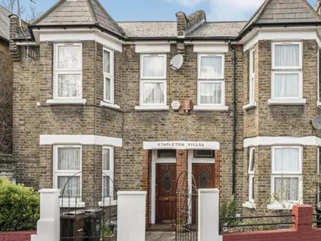 Stapleton Villas, Bennett Road, London, N16 8DE, United Kingdom | 4 bed duplex for rent #168160822 | Rentberry