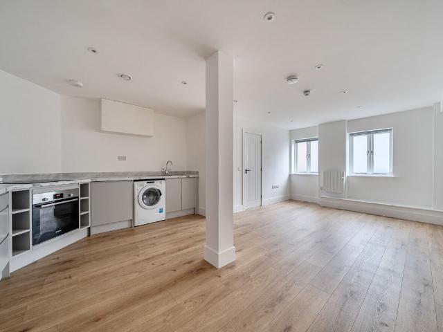 Staple Gardens, Winchester, Hampshire SO23, Studio to rent, £900 pcm | PrimeLocation