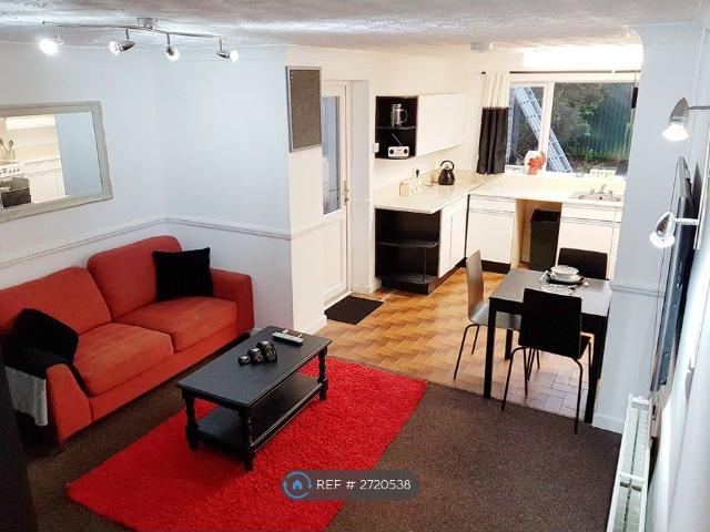 Staple Hill Road, Bristol BS16, 6 bed semi detached house to rent, £4,170 pcm | PrimeLocation