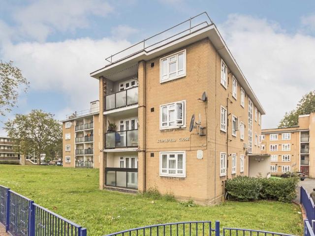 Staplefield Close, Streatham Hill SW2, 1 bed flat to rent, £1,650 pcm | PrimeLocation