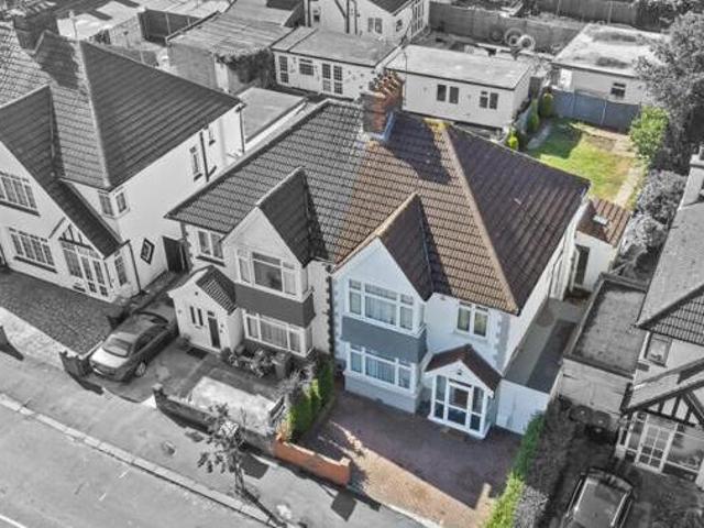 Stapleford Road, Wembley, 3 Bedroom Semi detached