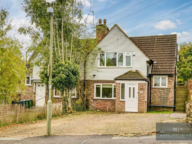 Star Lane, Coulsdon CR5, 4 bed property to rent, £2,250 pcm | PrimeLocation