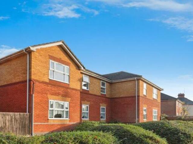 Star Lane, Aldershot, 2 Bedroom Apartment