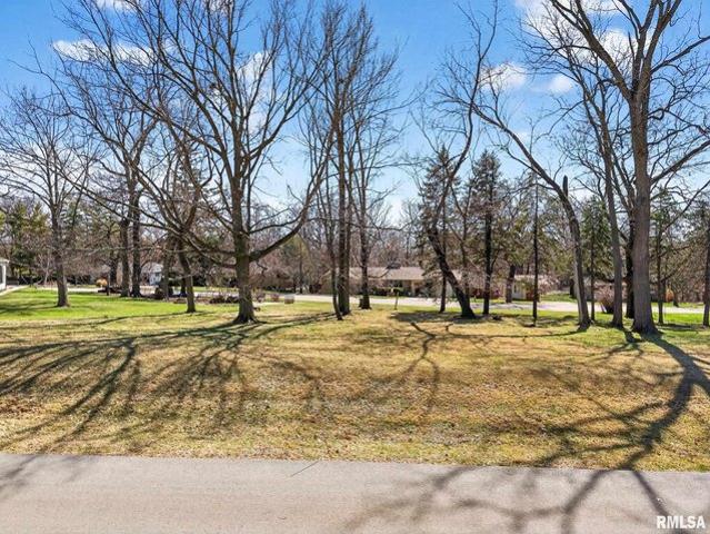 Star Rim Dr, East Peoria, IL 61611