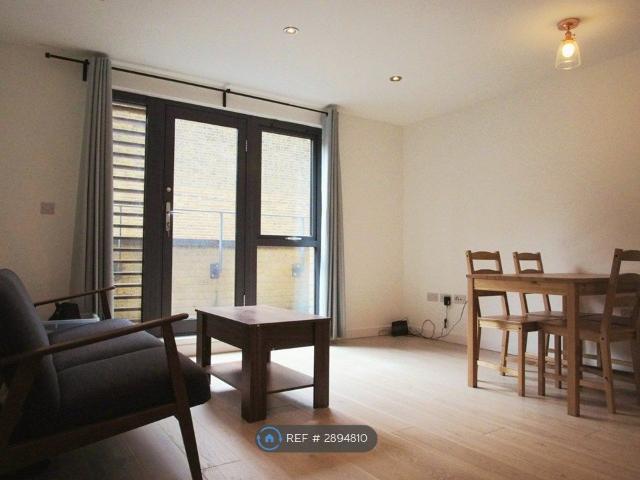 Star Road, London W14, 1 bed flat to rent, £2,100 pcm | PrimeLocation