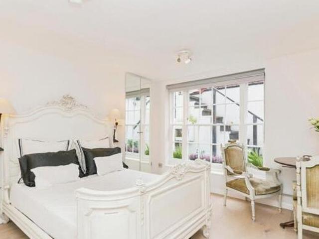 Star Street, London, Studio Flat For