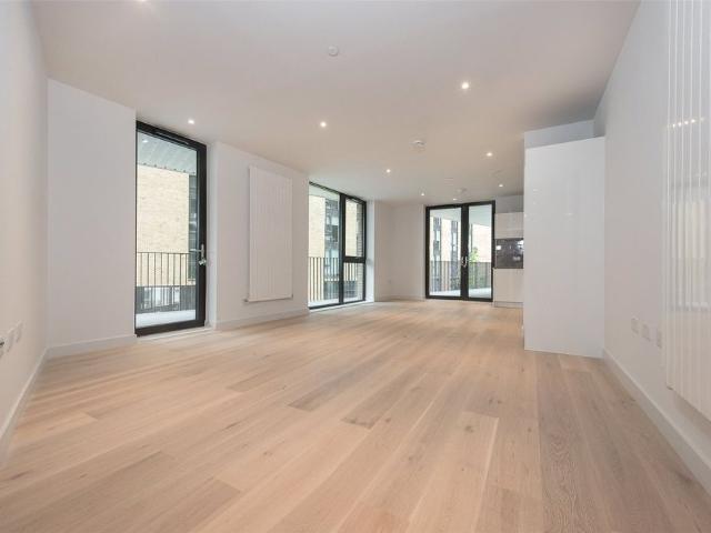 Starboard Way, London, E16 2JW