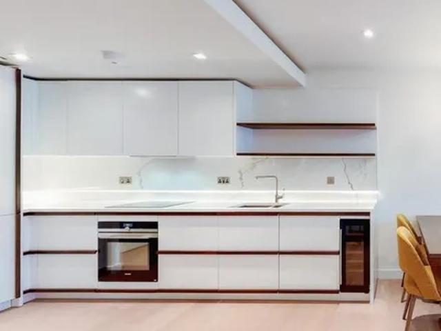 Starbucks, 26 Edgware Road, London, W2 2EN, United Kingdom | 2 bed apartment for rent #141082216 | Rentberry