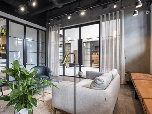 Starbucks, Maker's Way, London, UB6 0GA, United Kingdom | 1 bed apartment for rent #167486439 | Rentberry