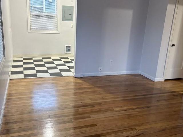 Stark Street 8 Plex 1 Bedroom Apartment for Rent at 9050 Se Stark St, Portland, OR 97216 Montavilla