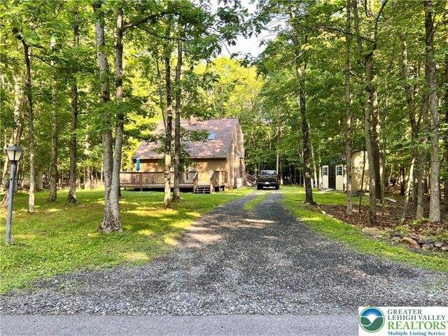 Starlight Dr, Chestnuthill Township, Home For Sale