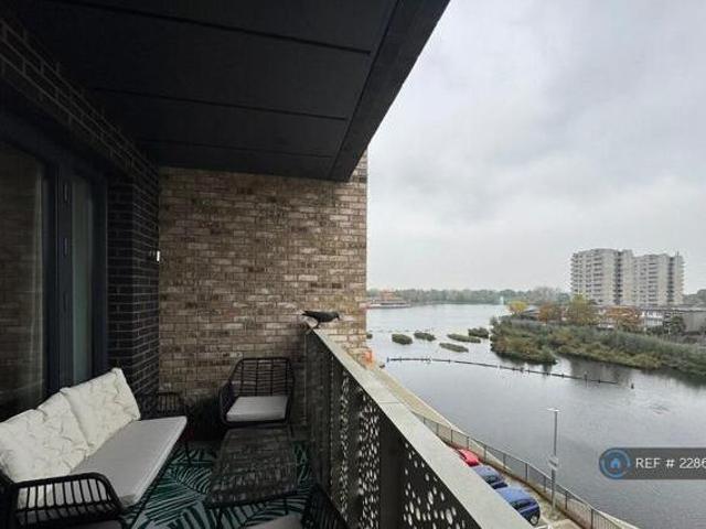 Starling Court, London, 1 Bedroom Flat