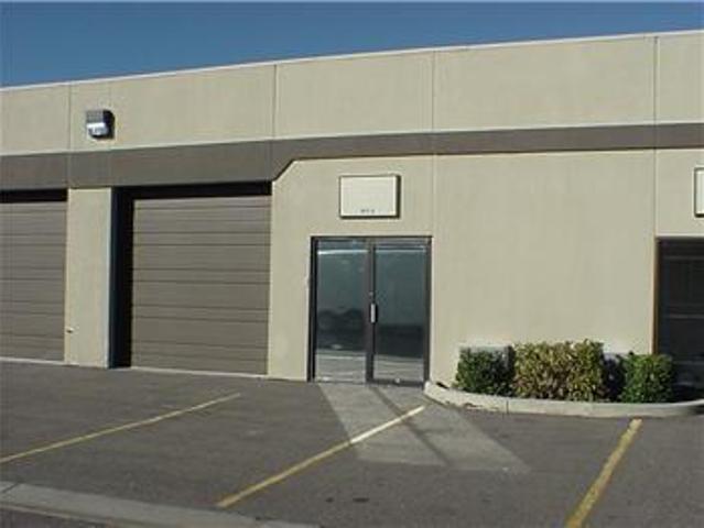 Startup Business Looking For Warehouse Space? No Long Term Commitments