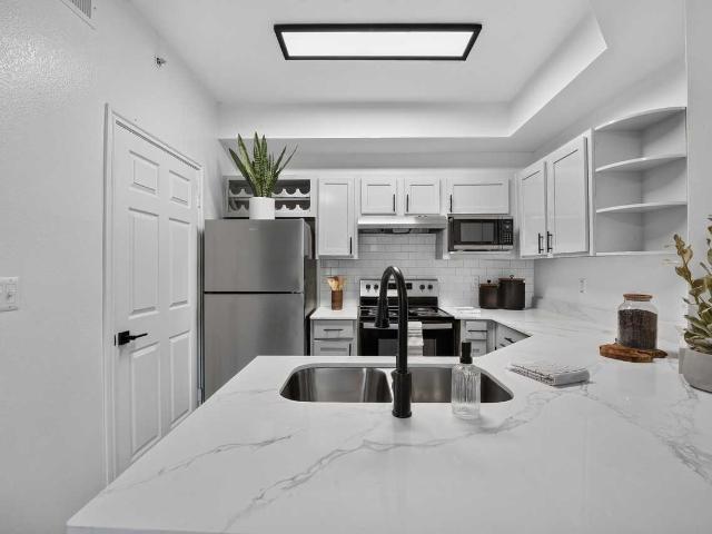 Stetson Apartments 3 Bedroom Apartment for Rent at 7631 Highway 290 W, Austin, TX 78736 West Oak Hill