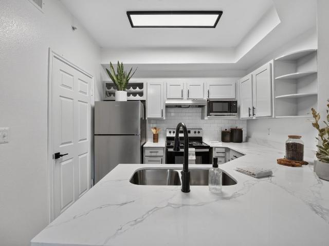 Stetson Apartments 2 Bedroom Apartment for Rent at 7631 Highway 290 W, Austin, TX 78736 West Oak Hill