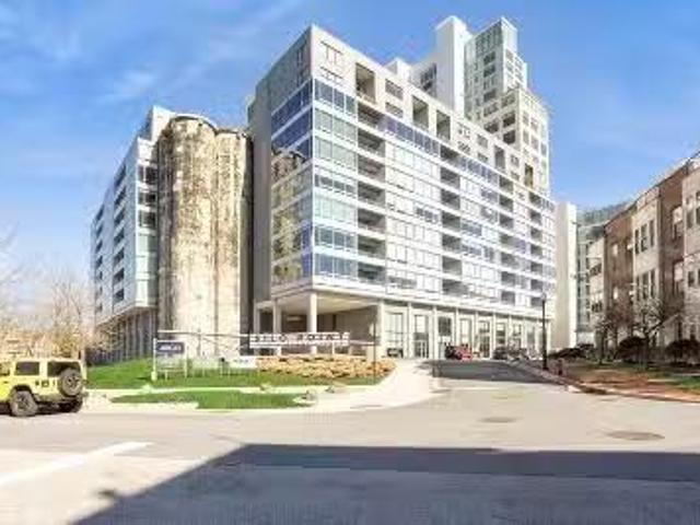 Steuart St Unit 831