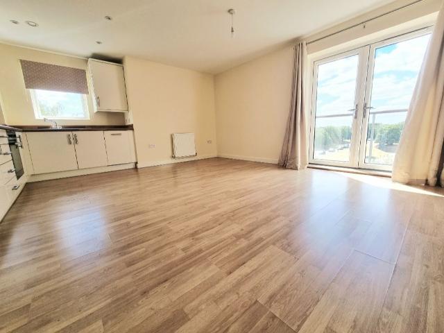 Drury Lane, Stevenage SG1, 2 bed flat to rent, £1,550 pcm | PrimeLocation