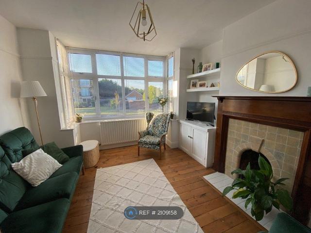 Stevenage Road, Hitchin SG4, 3 bed terraced house to rent, £2,000 pcm | PrimeLocation