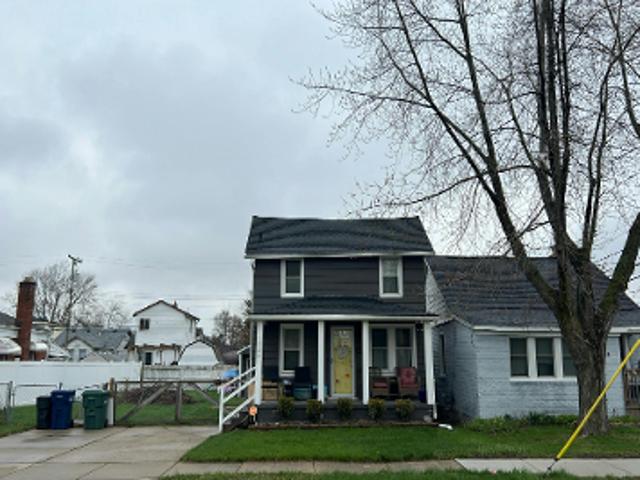 Stewart Ave