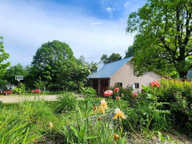 Stewart Ln, Shrewsbury, Home For Sale