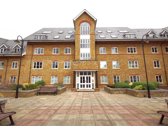 Stewart Place, Station Road, Ware, Hertfordshire SG12, 2 bed flat to rent, £1,625 pcm | PrimeLocation