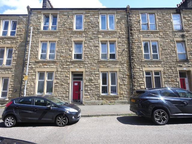 Stewart Road, Falkirk FK2, 2 bed flat to rent, £750 pcm | PrimeLocation