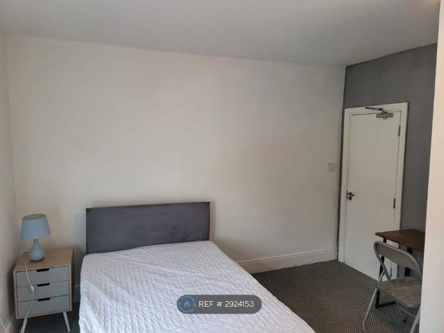 Stewart St, Nuneaton CV11, Room to rent, £625 pcm | PrimeLocation