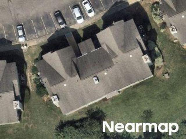 Stewarts Creek Dr