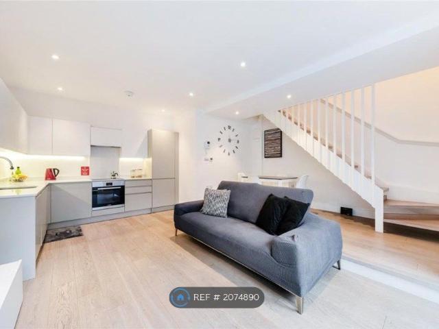 Stewarts Road, London SW8, 1 bed maisonette to rent, £2,500 pcm | PrimeLocation