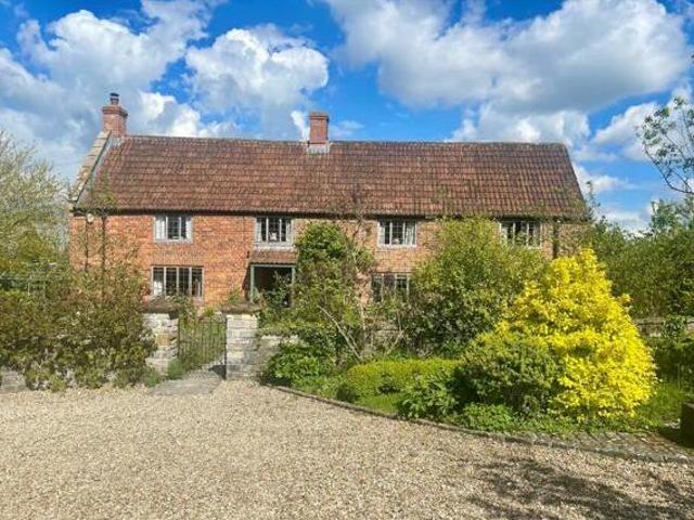 Stewley, Ashill, 4 Bedroom Village