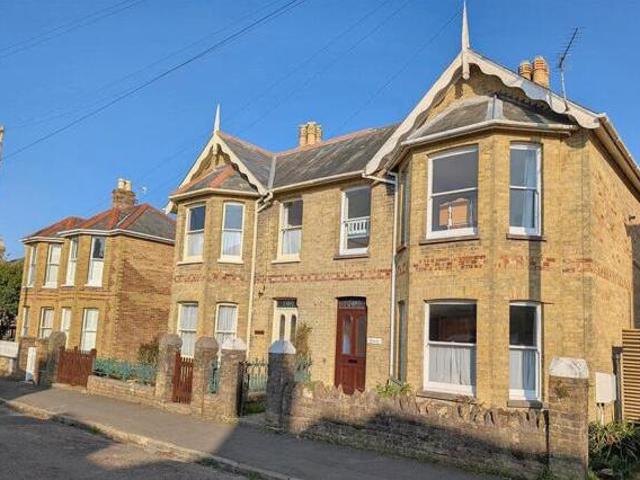 Steyne Road, Seaview, 4 Bedroom Semi detached