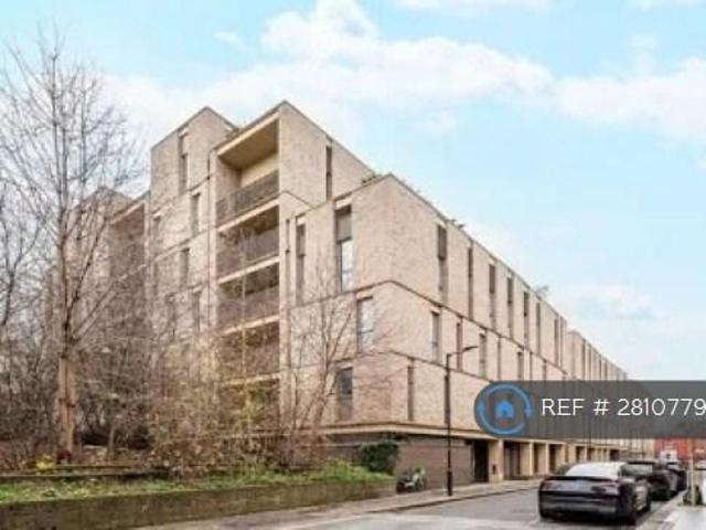 Stead Street, London, SE17 2 bed flat to rent £2,700 pcm £623 pw